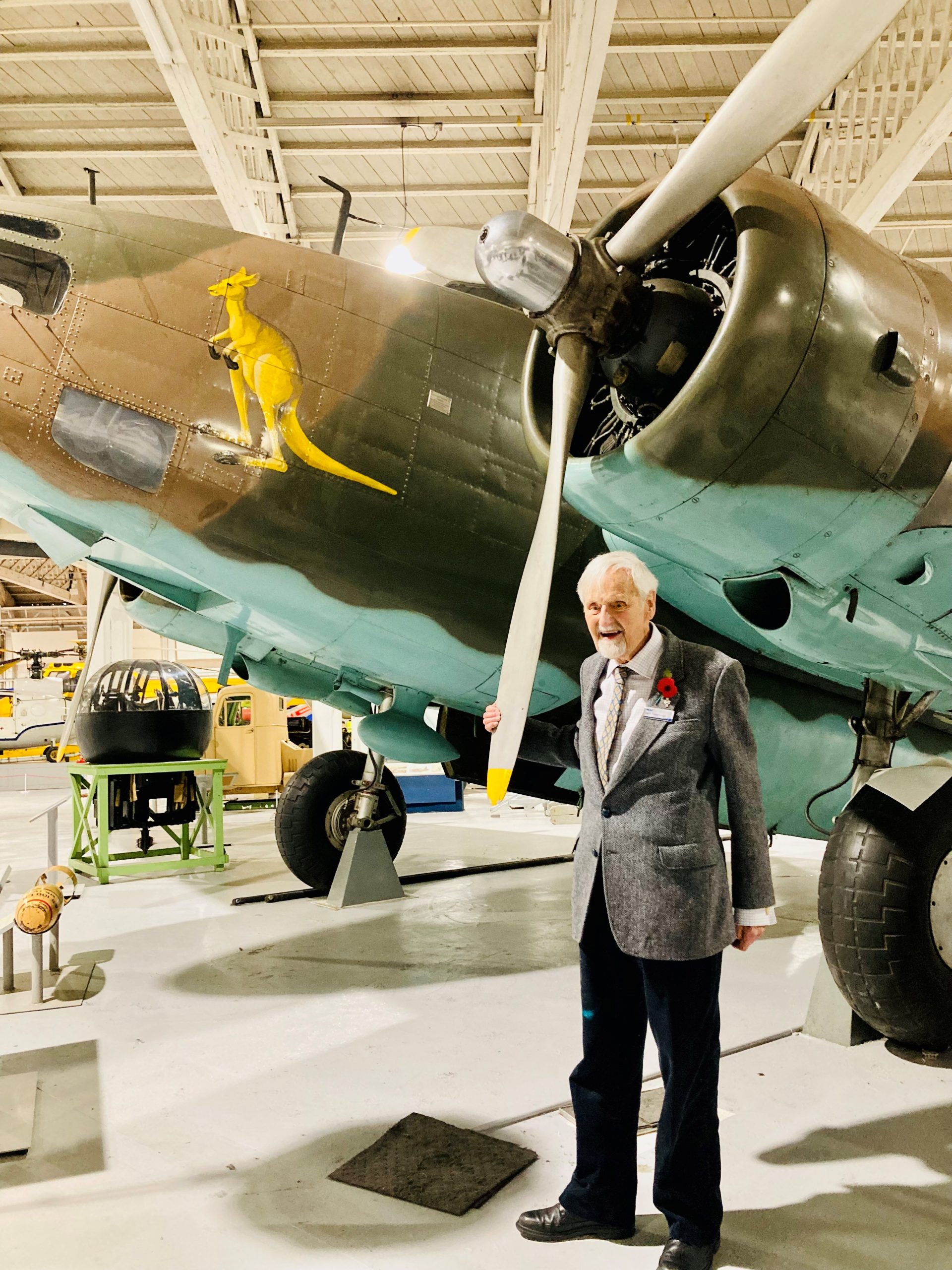 MAF pioneer reunites with WW2 aircraft ahead of Remembrance Day ...